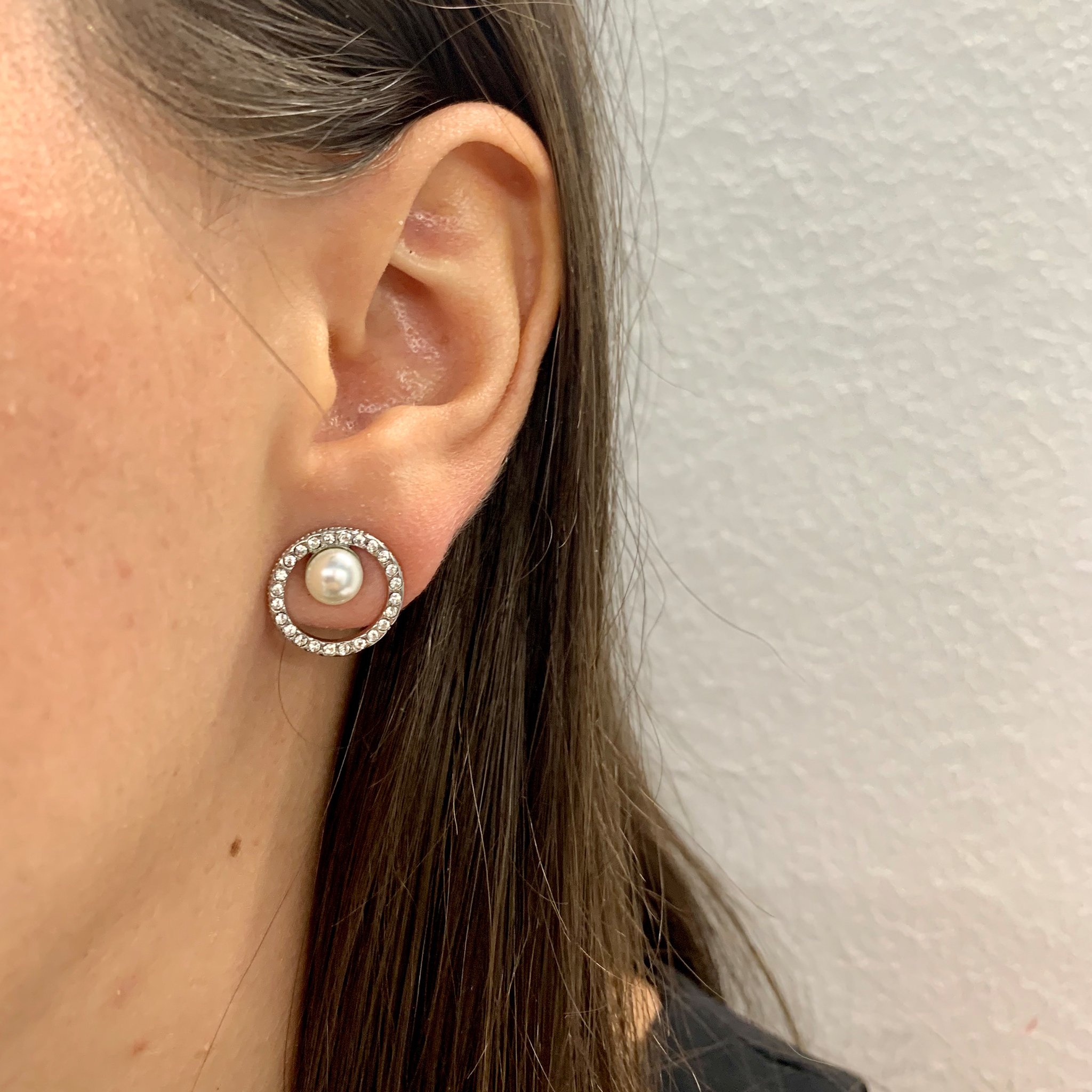 Biojoux medicinski uhani perla v krogu BJT985 - Lekarna Mačkovec